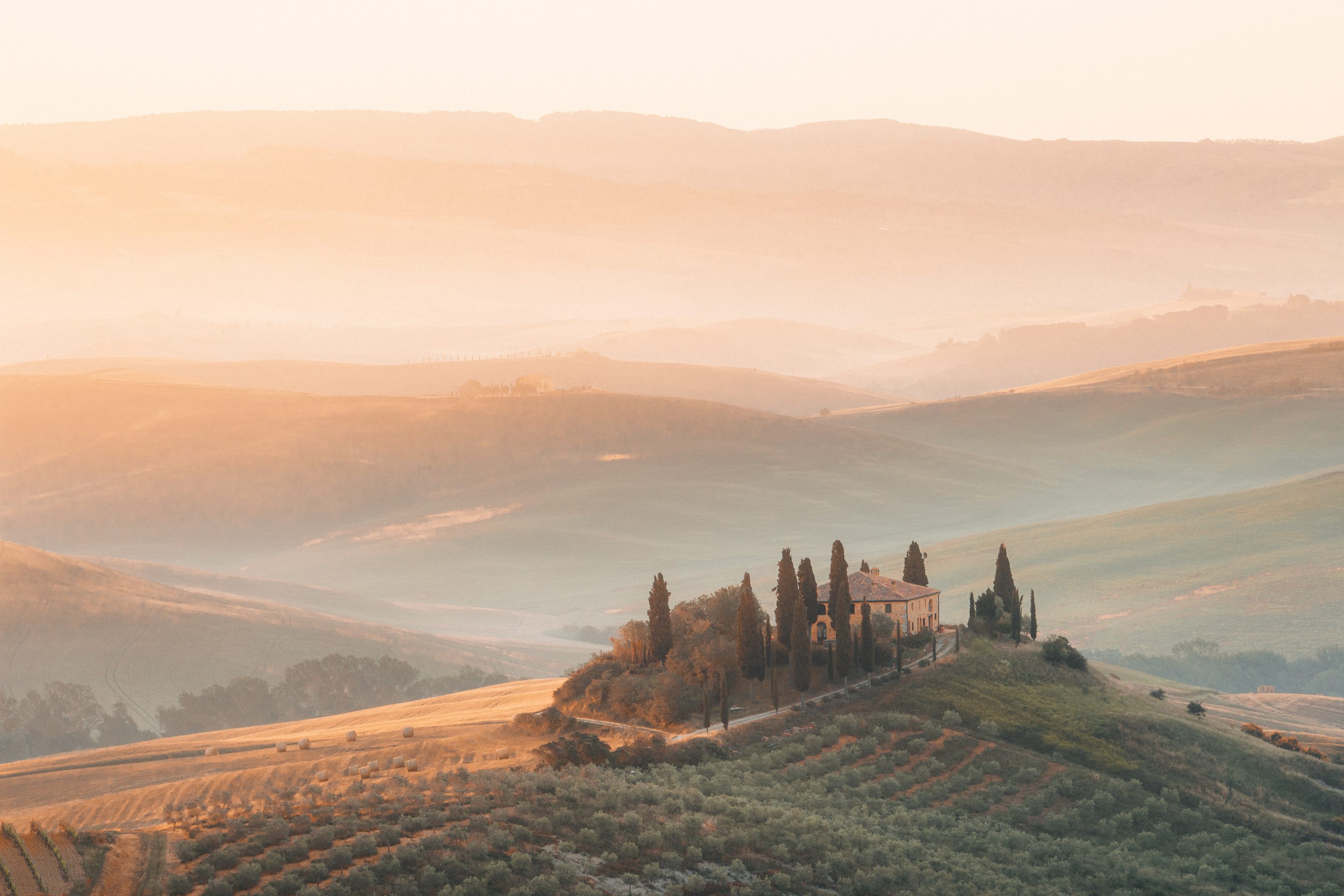 How to take a day trip from Rome to Tuscany by train | Trainline