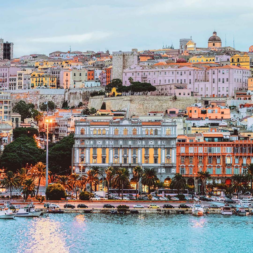 Cosa vedere a Cagliari in un giorno | itinerario Cagliari da visitare ... Cosa vedere a Cagliari in un giorno | itinerario Cagliari da visitare ...