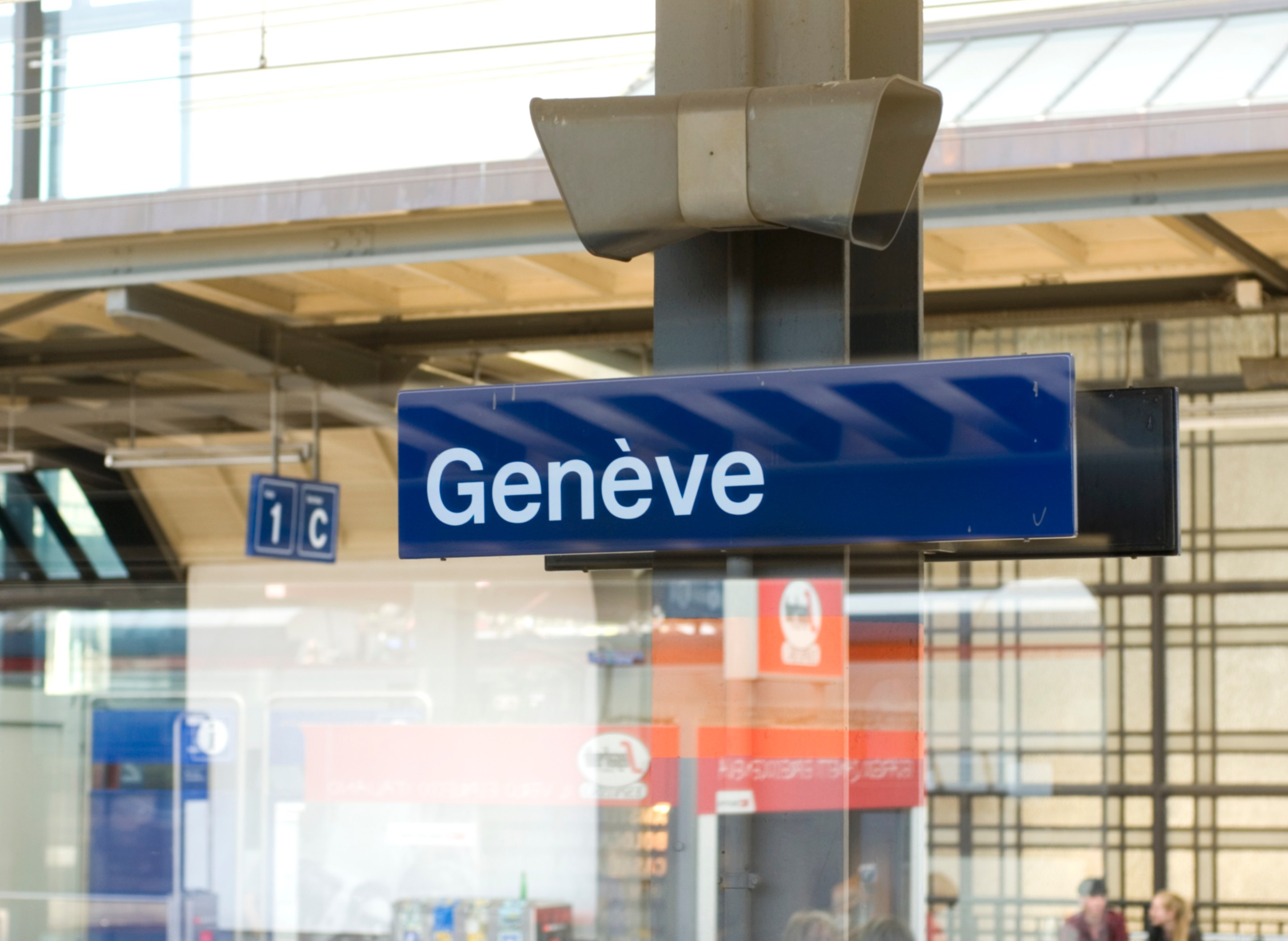 Geneva Cornavin station guide: The main train hub and airport link ...